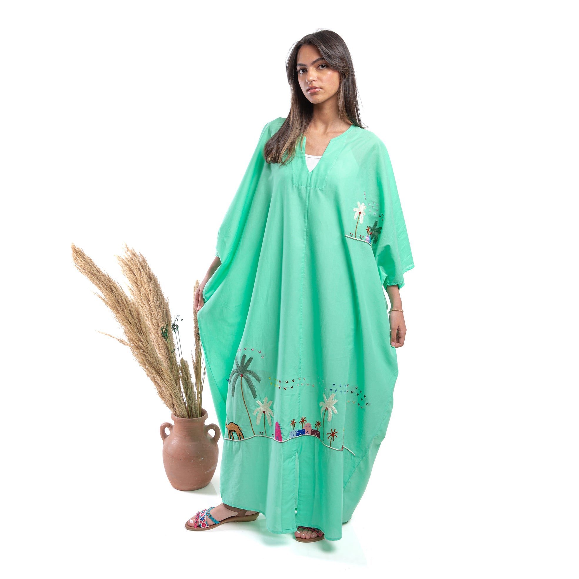 Embroidered Linen Jalabiya JL363 . جلابية كتان مطرز – BADDARA