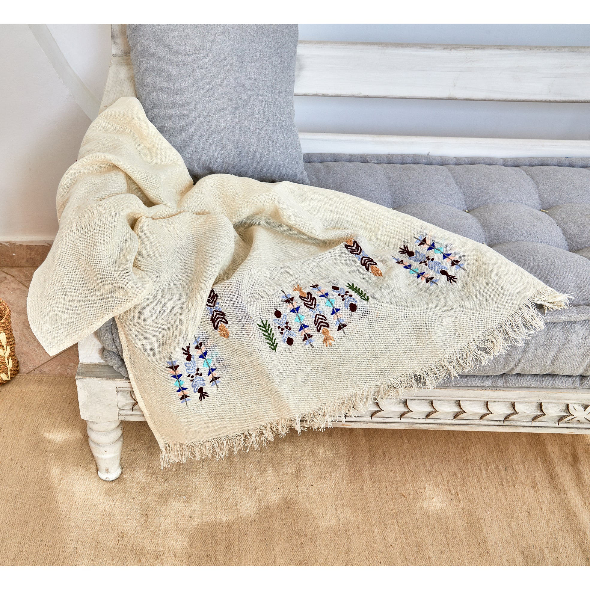 Geometric colors Embroidered Linen Shawl L471 شال كتان مطرز الوان هندس ...